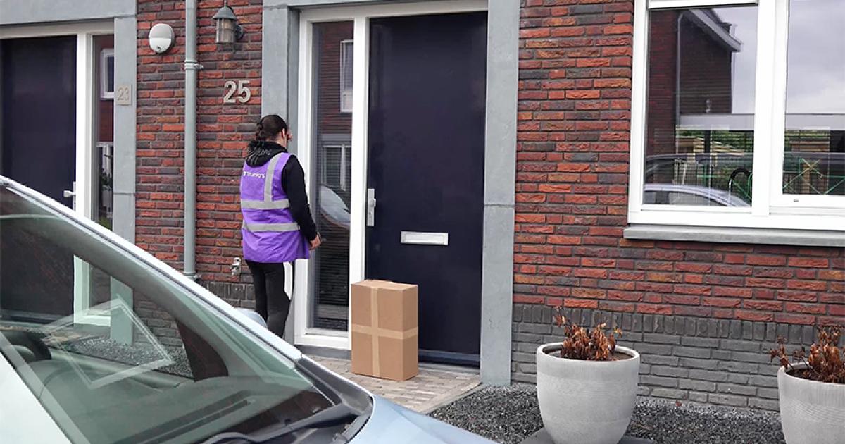 Onlinemagazine Logistiek | Bezorger is onderweg